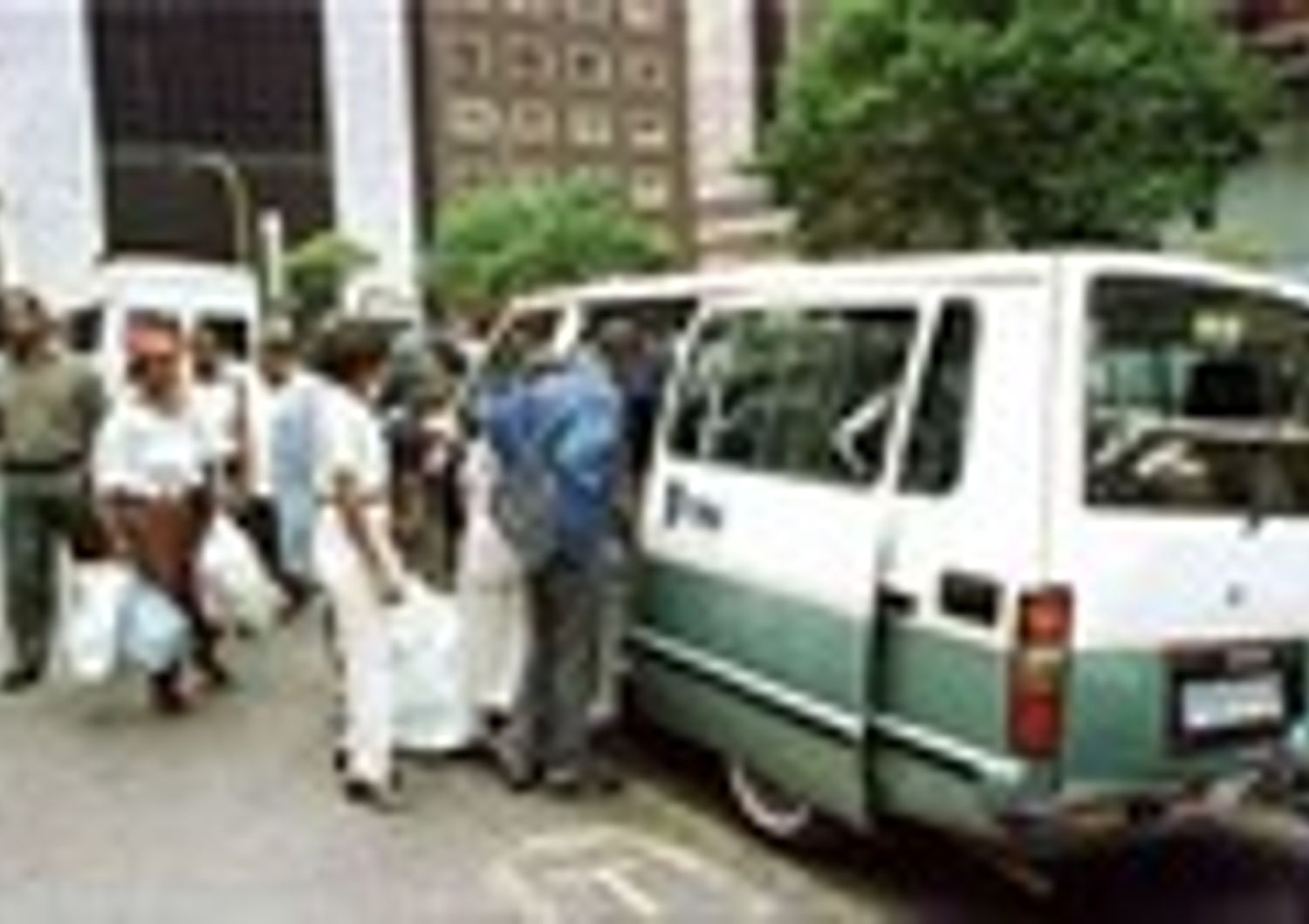 ADDIO AI MINIBUS DELL'APARTHEID,SVOLTA A JOHANNESBURG