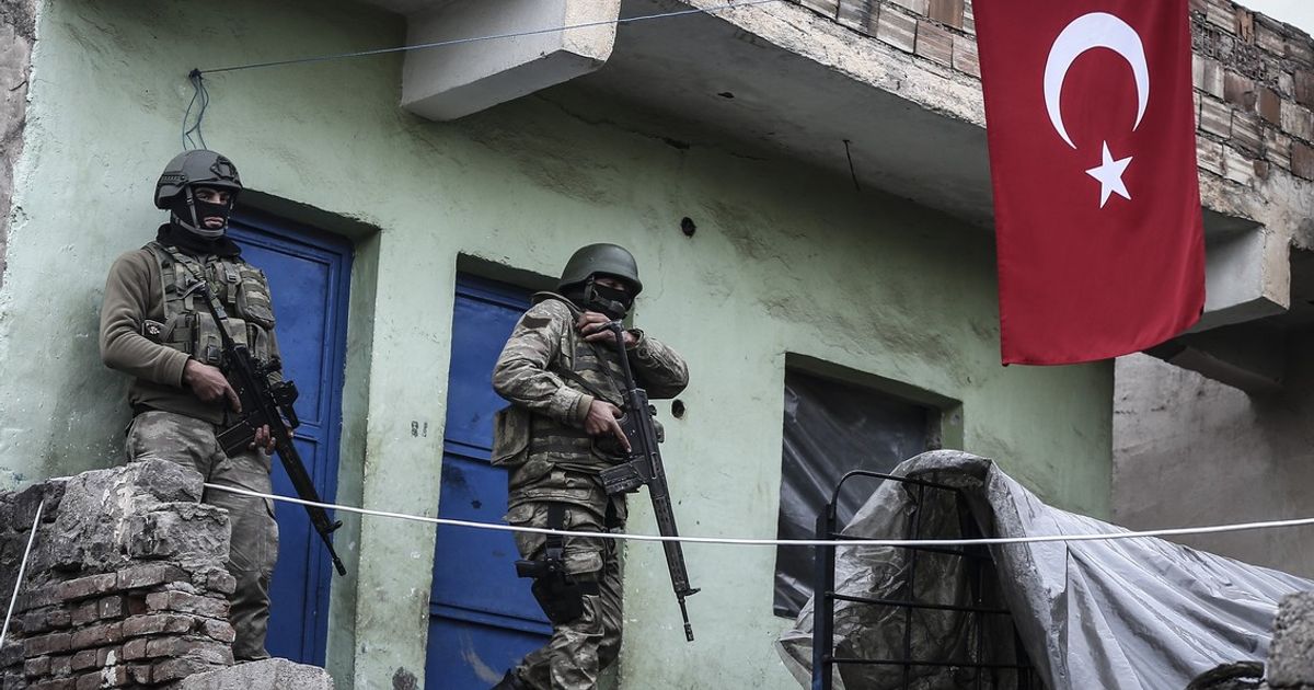 Turchia: capo stato maggiore in ostaggio