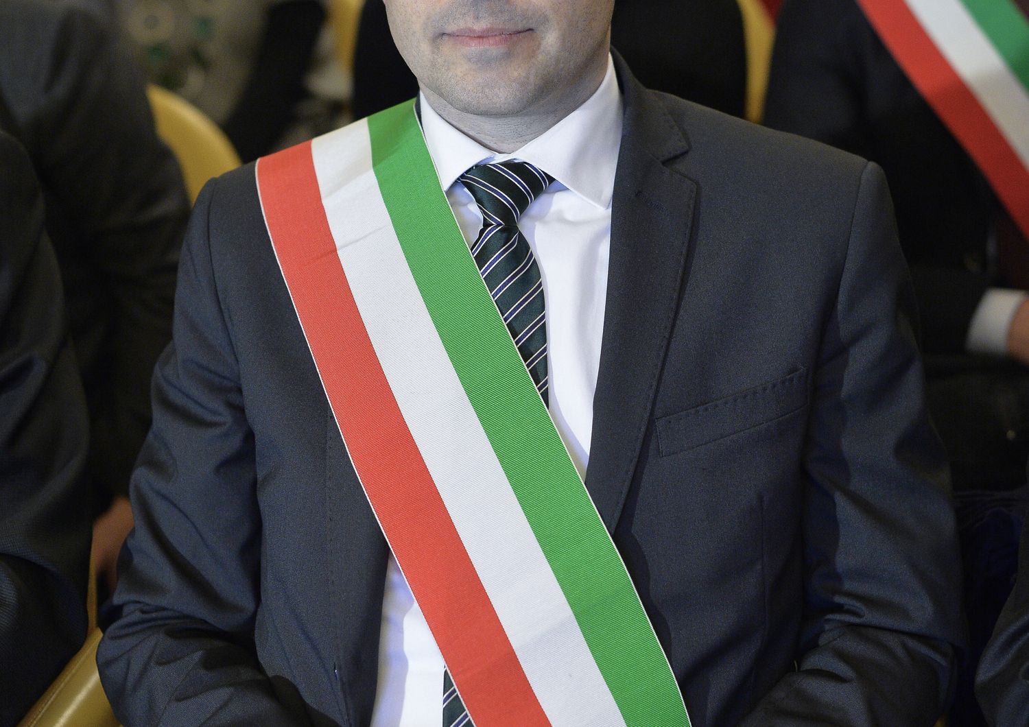 Pizzarotti di nuovo indagato, "sono tranquillo"