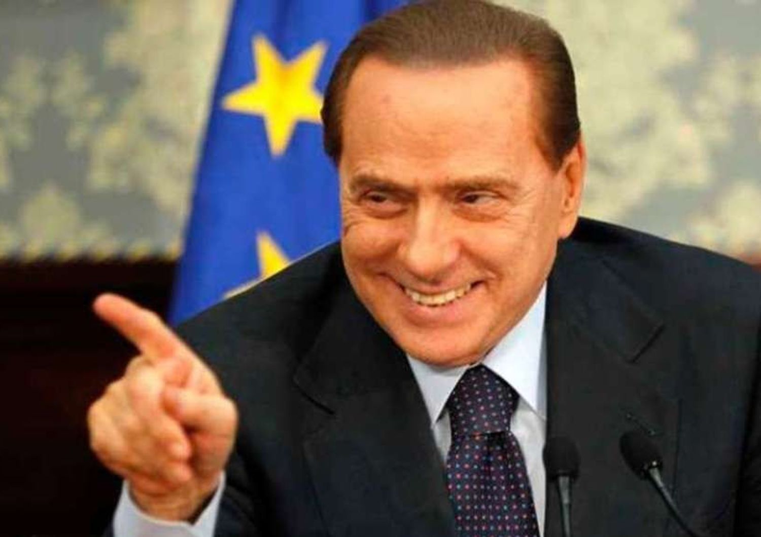 Ruby: Berlusconi, "Sono commosso, il percorso di FI non cambia"