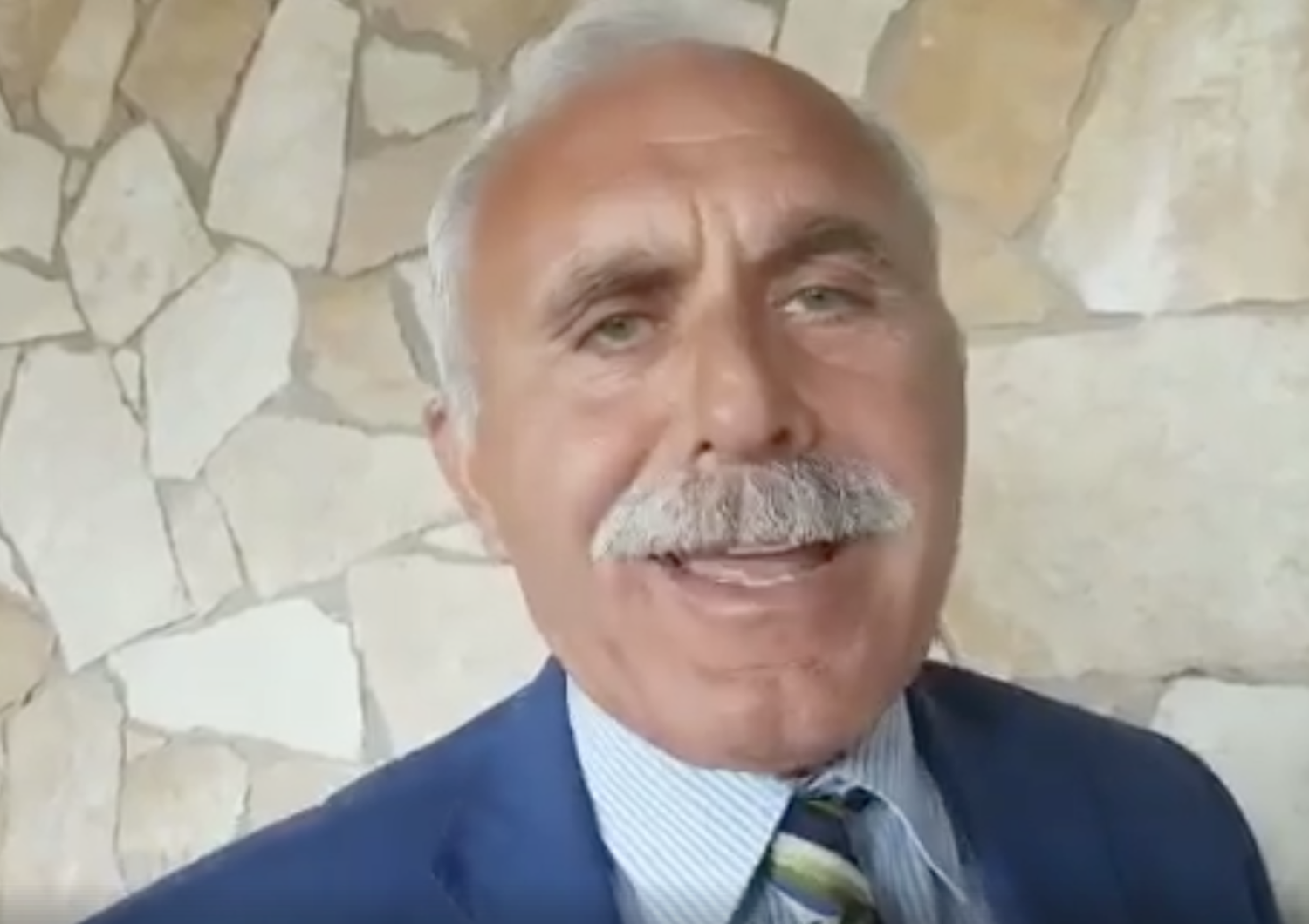 Breve storia del generale Pappalardo e dei suoi 'fratelli politici'