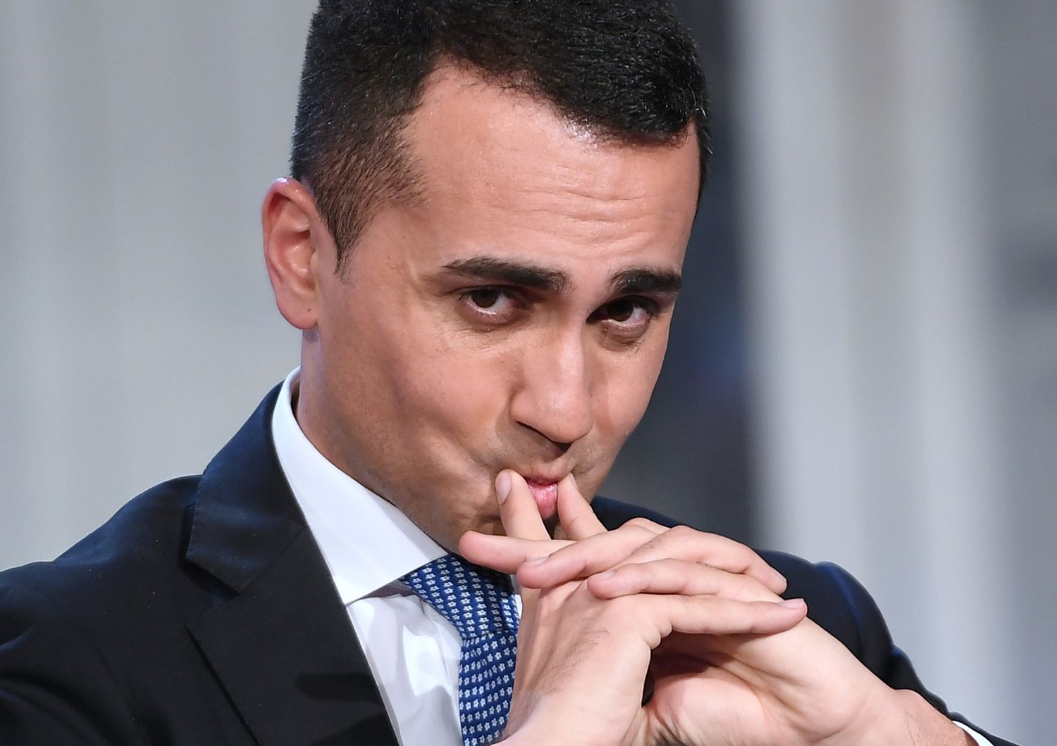 Chi è "Mimmo", l'operaio che ha minacciato di darsi fuoco sotto casa di ...