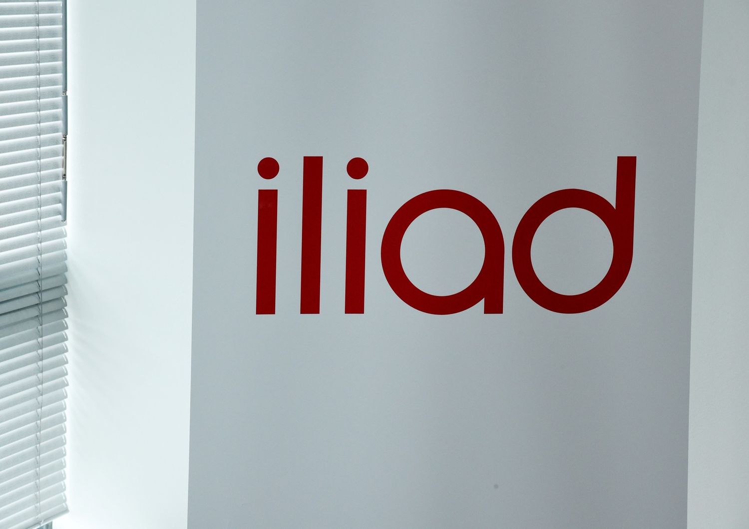 Iliad in tilt, l'azienda: "Presto risolveremo"