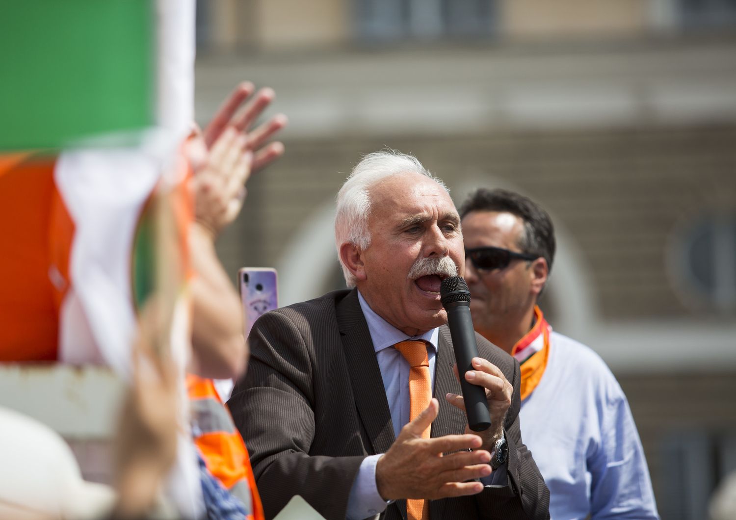 Dai Forconi ai Gilet arancioni. Storia del generale Antonio Pappalardo