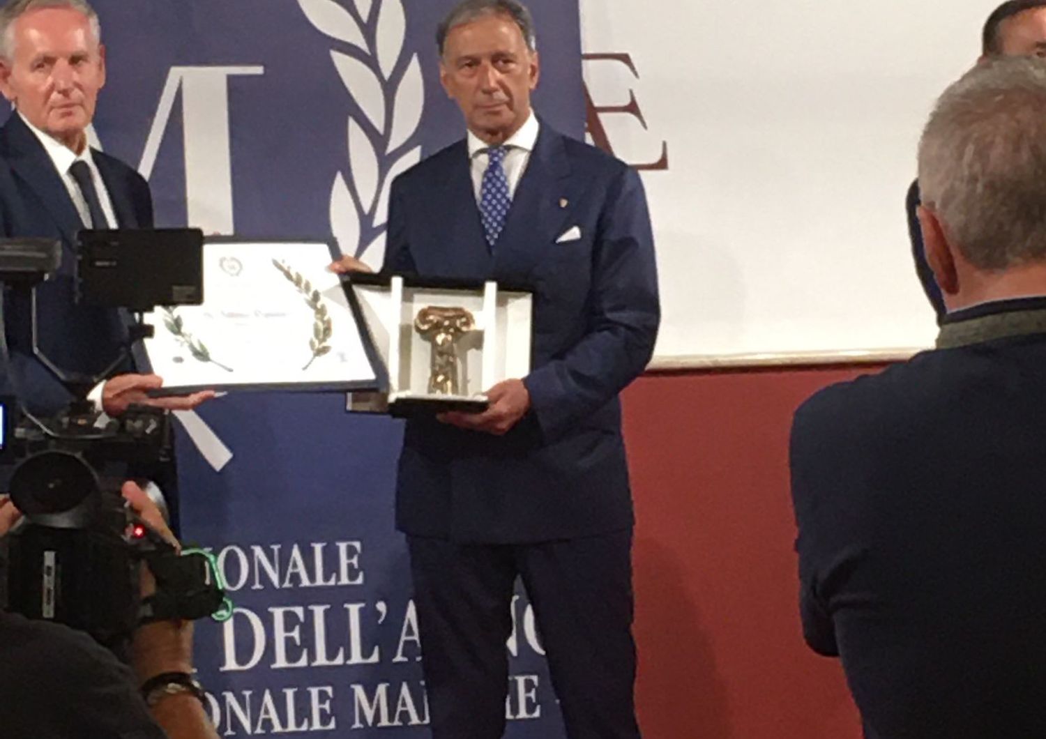 Pignataro: "Dedico questo premio agli agenti di polizia di Macerata"