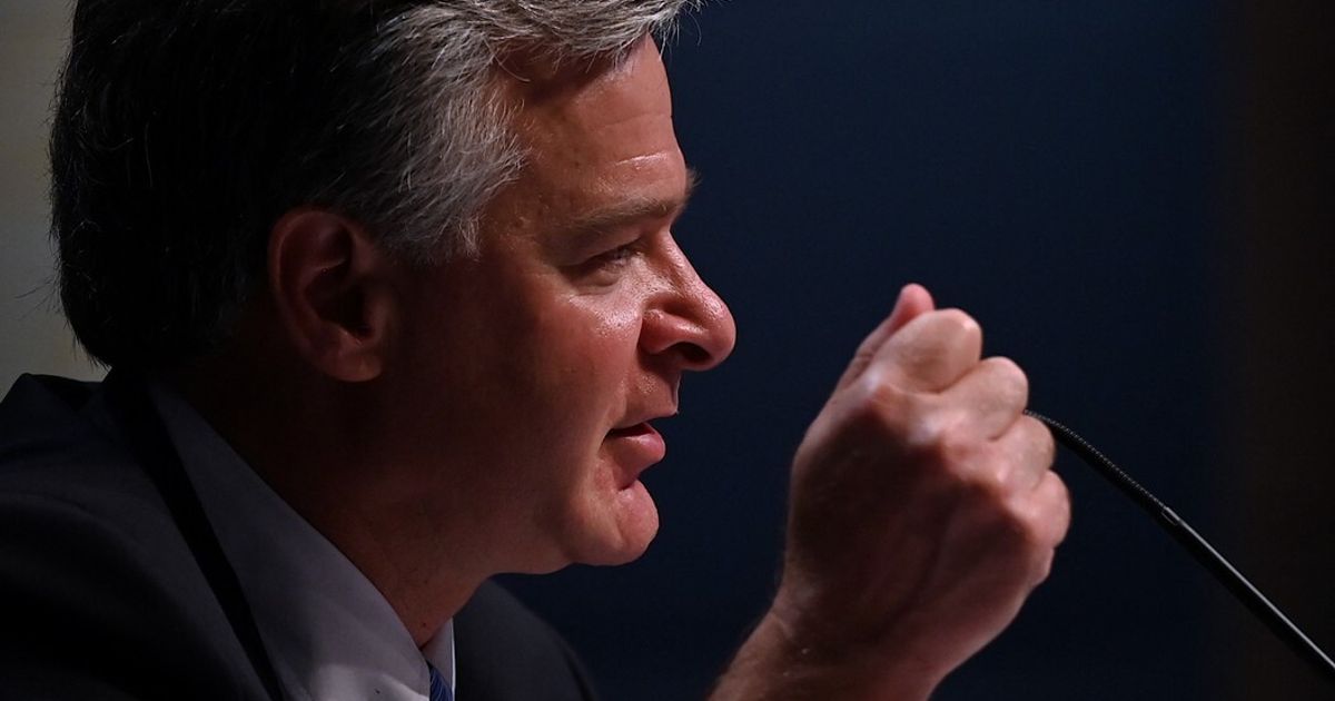 Si dimette il capo dell'Fbi. Per Trump è 'un grande giorno per l'America'