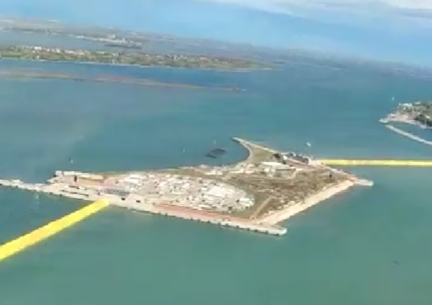 Il Mose salva Venezia, con una marea record piazza San Marco è asciutta