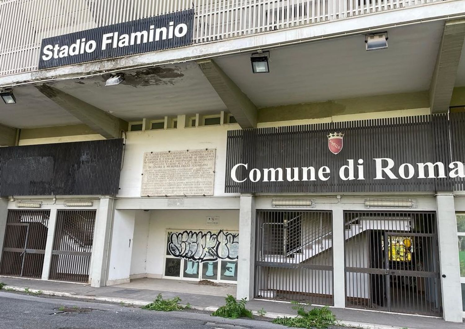 Lo stadio Flaminio fatiscente e in stato di degrado