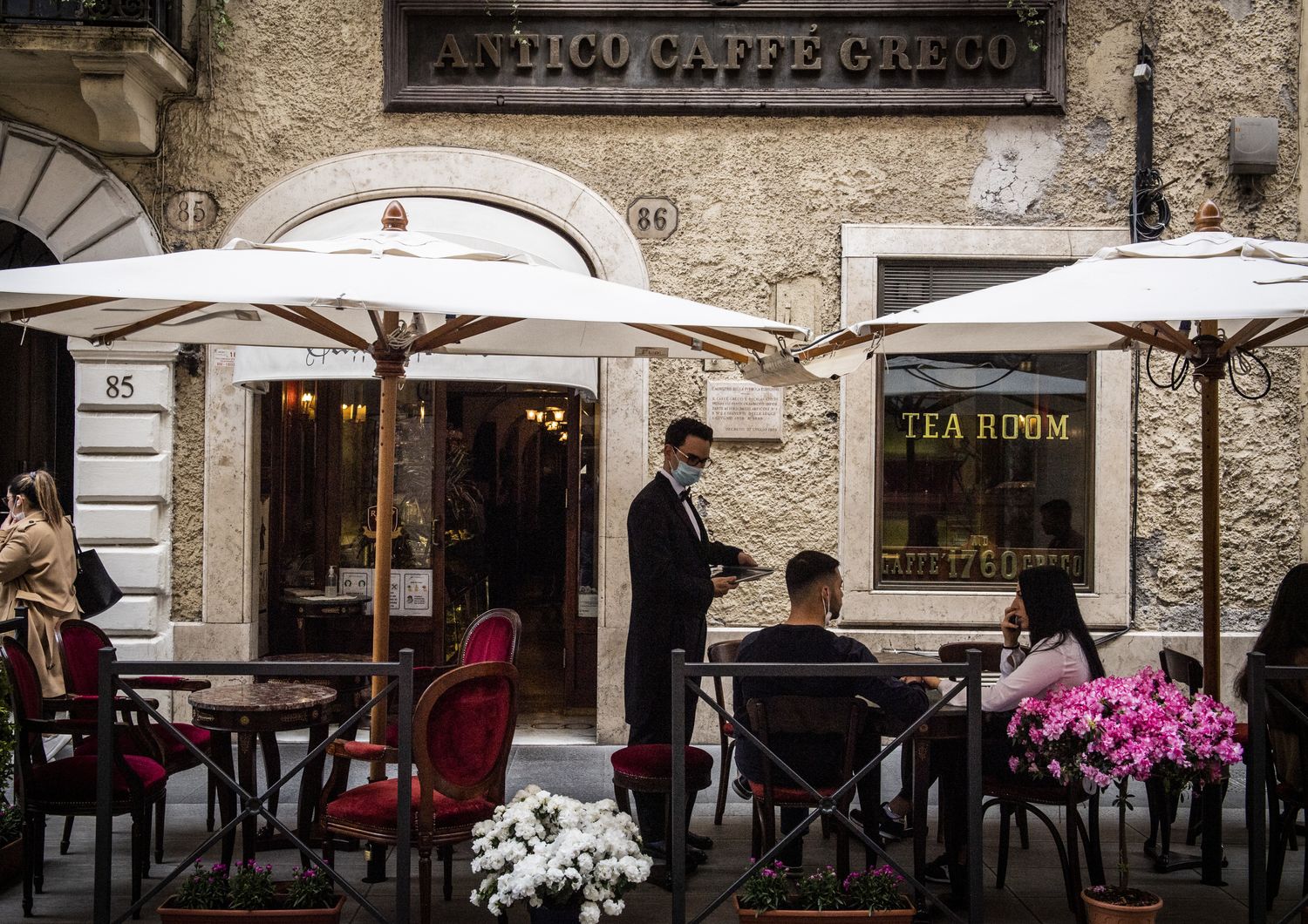 Sfratto dell'antico Caffè Greco a Roma