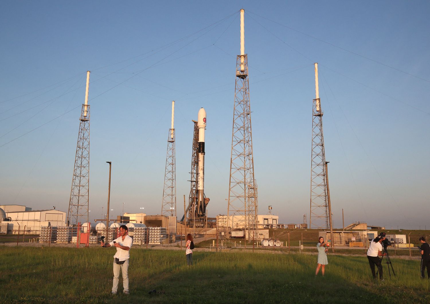 Decollato il telescopio europeo Euclid, scuterà l'universo oscuro