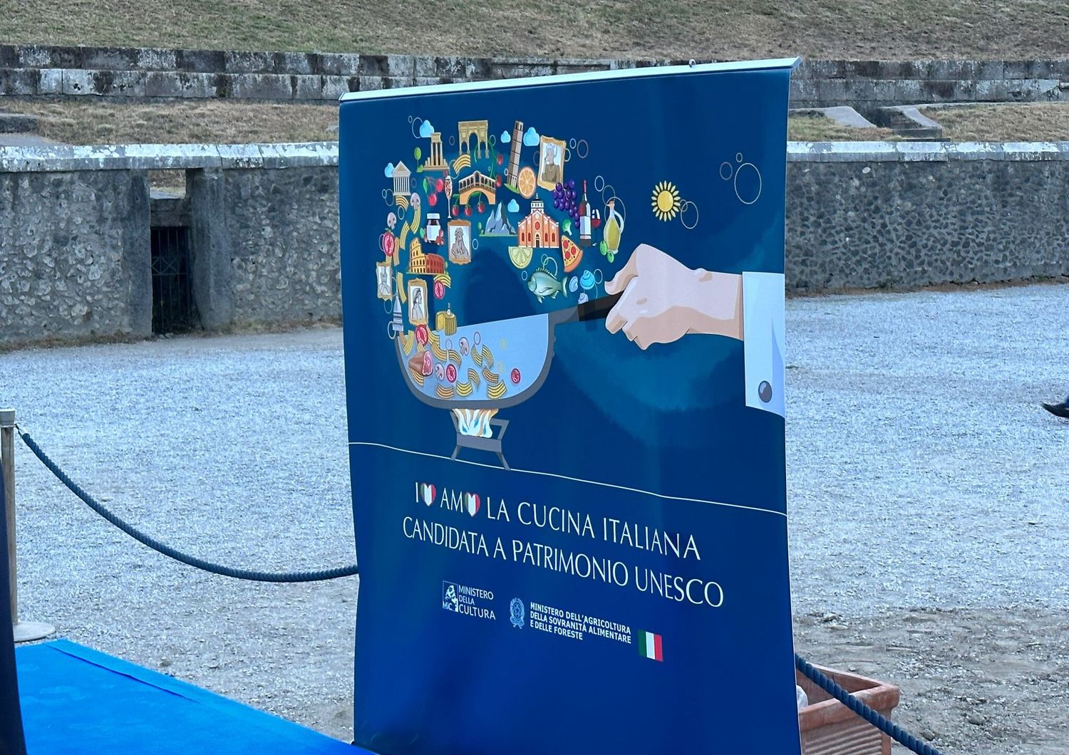 Svelato il logo della candidatura della 'cucina italiana' a patrimonio Unesco
