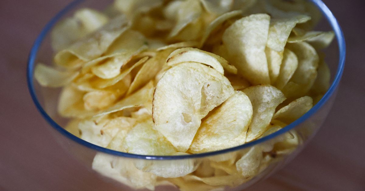 Muore a 14 anni per una sfida TikTok con la patatina più piccante