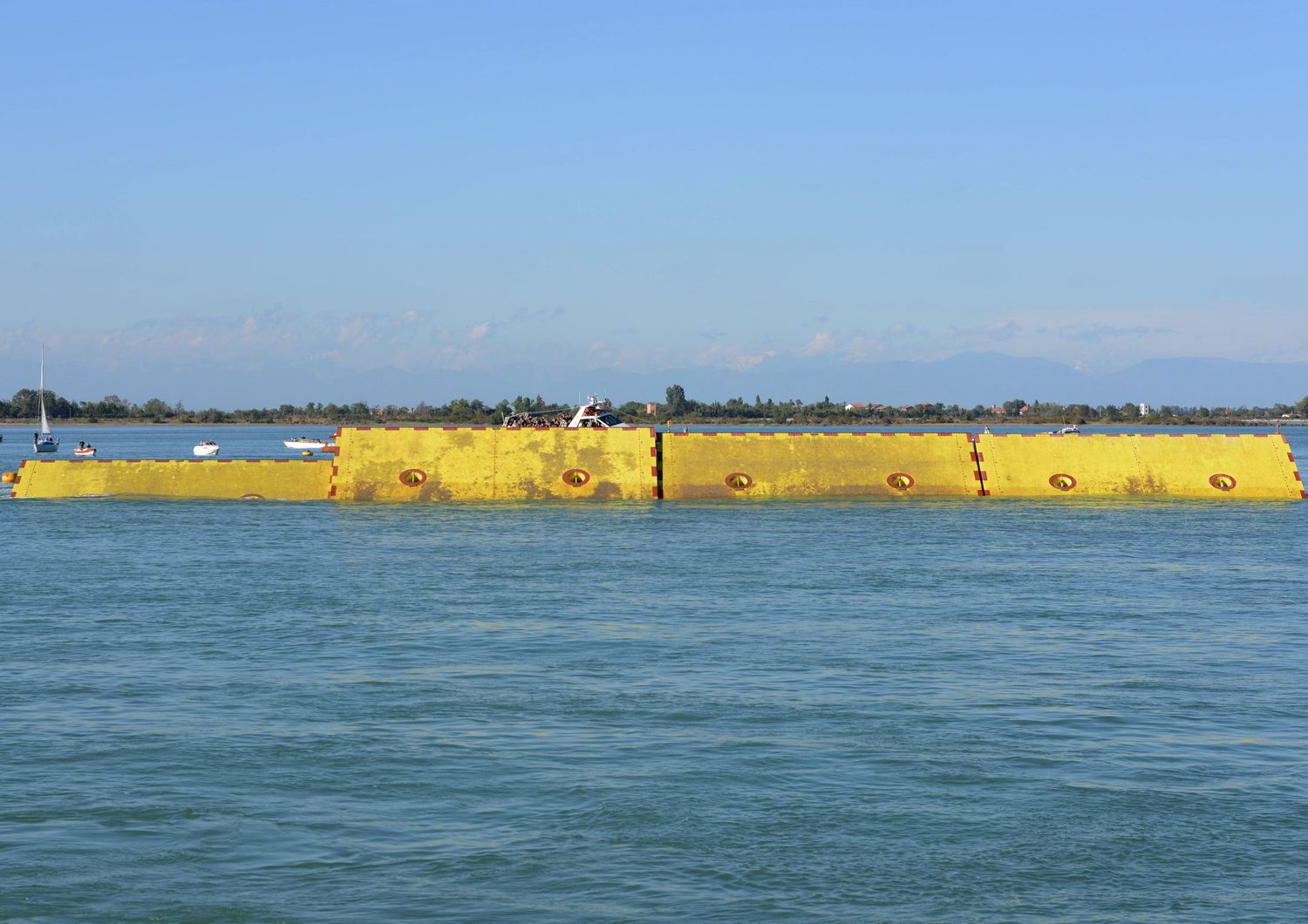 A Venezia entra in funzione il Mose