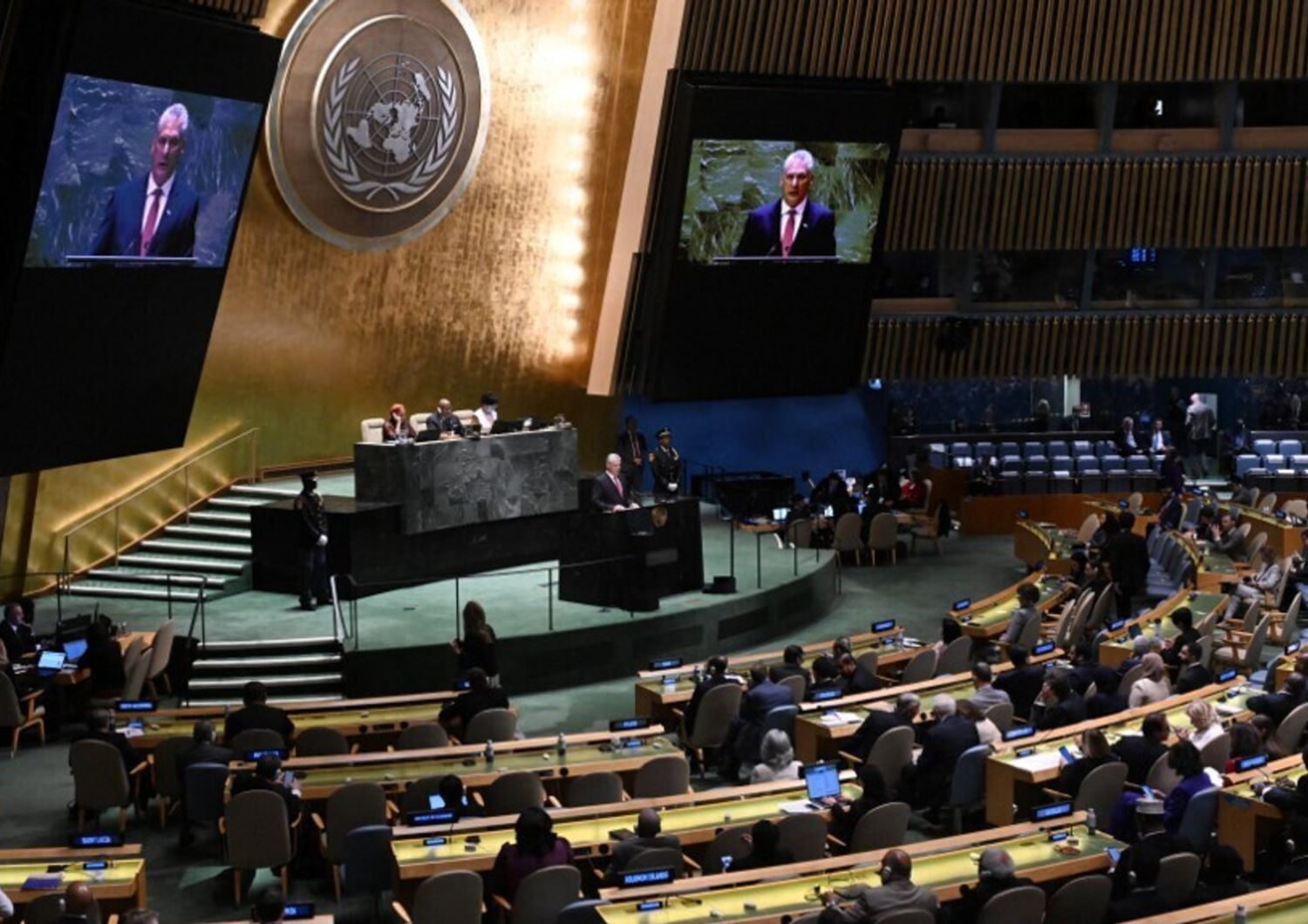 L'Onu approva la fine dell'embargo americano contro Cuba