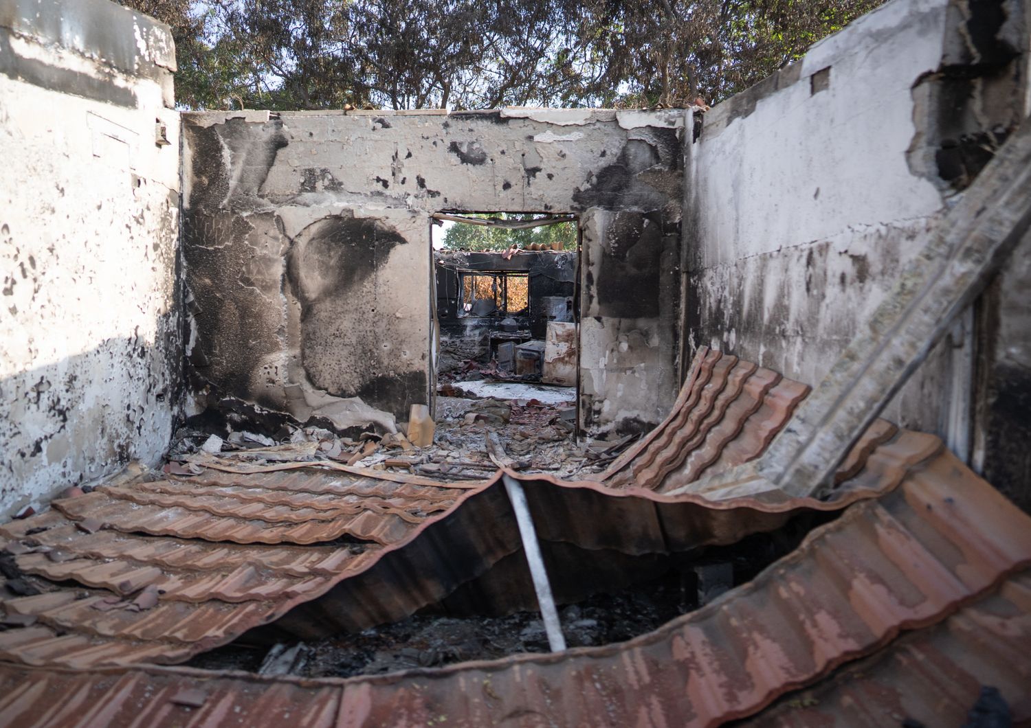 Ritorno nel kibbutz di Kfar Aza Ritorno nel kibbutz di Kfar Aza
