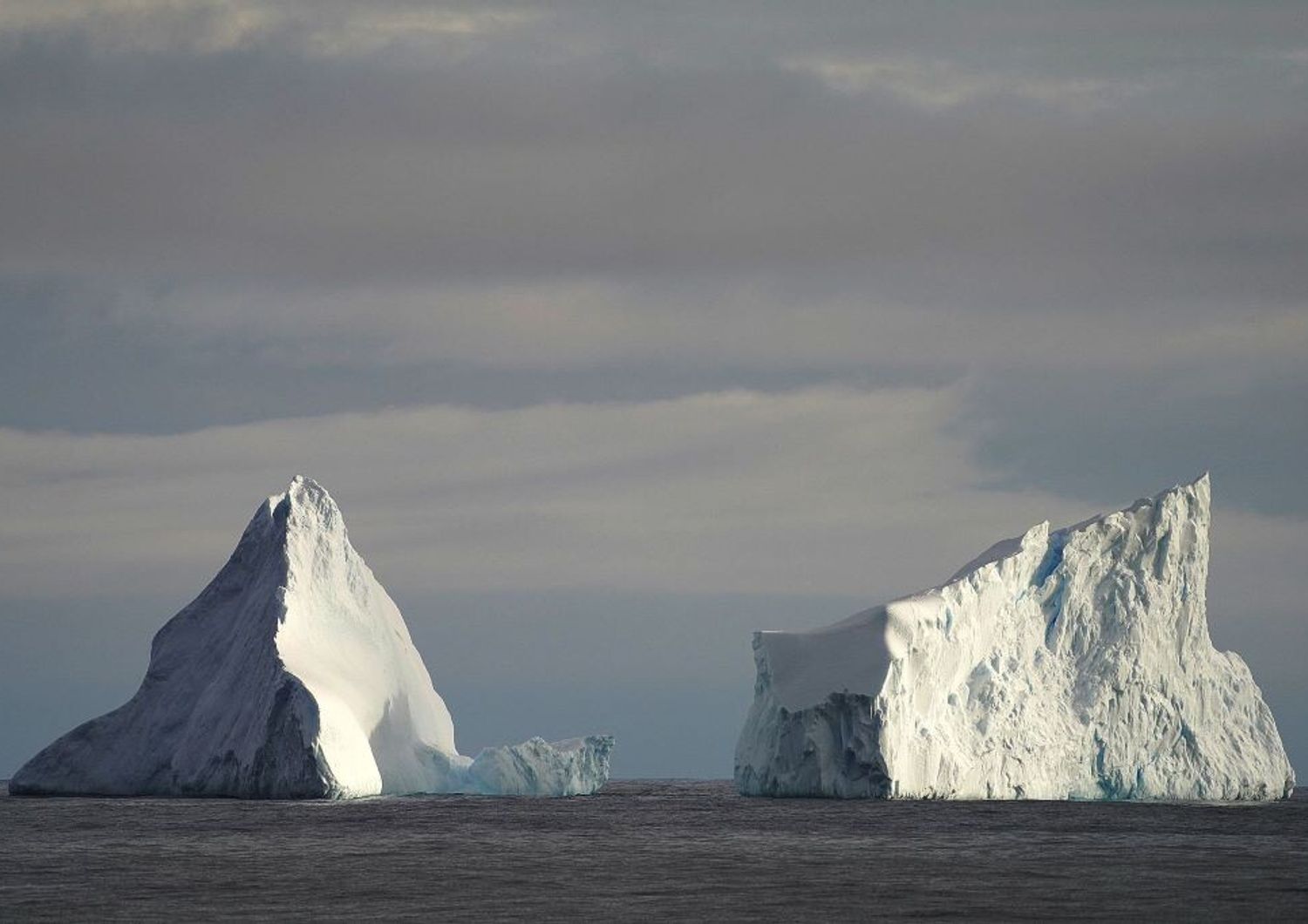È alto quasi 300 metri il più grande iceberg del mondo