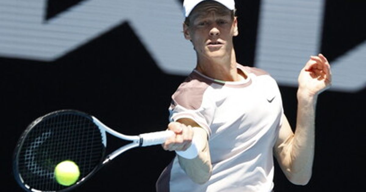 Sinner vola agli ottavi agli Australian Open. Si ferma Cobolli