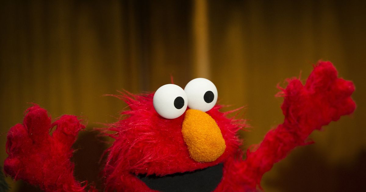 Un'innocua domanda del muppet Elmo ed emerge il disagio globale