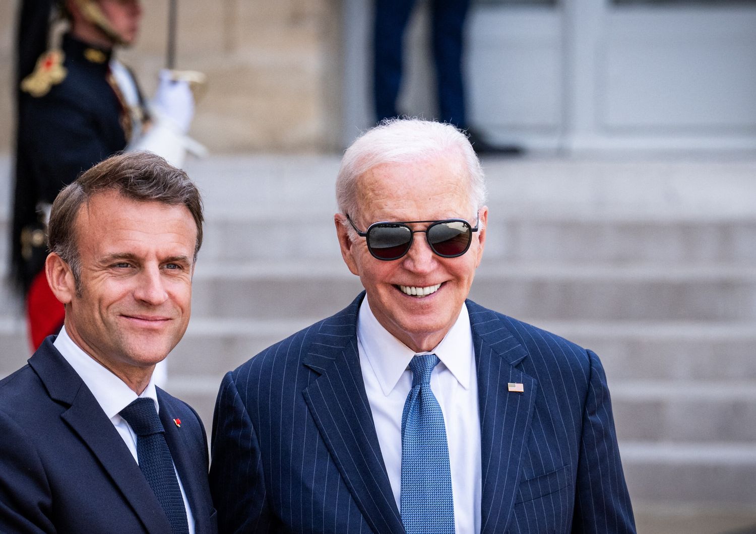 Biden incontra Macron a Parigi: uniti come non mai