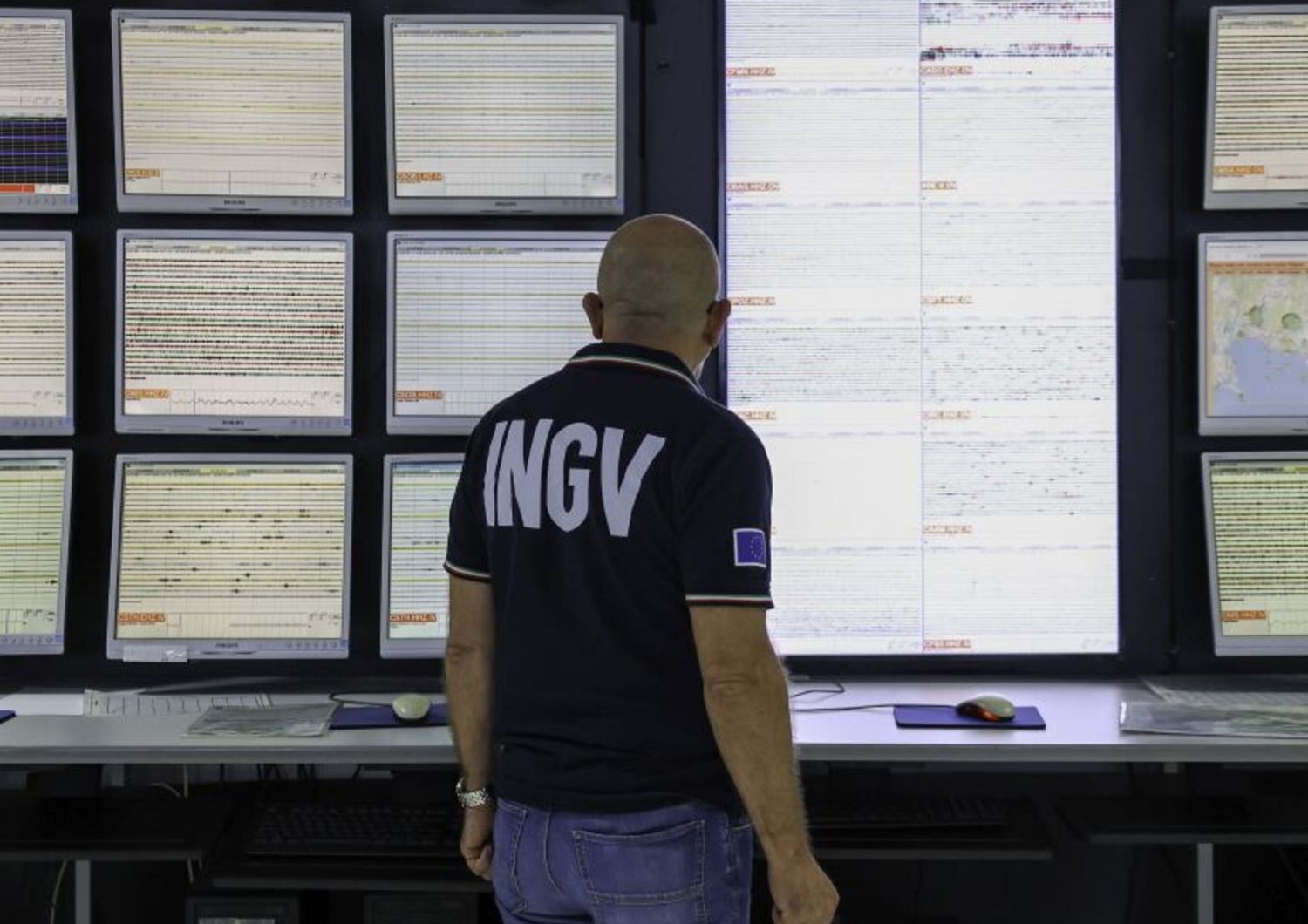 Ingv-Sparkle per la sperimentazione dei cavi sottomarini come sensori ...