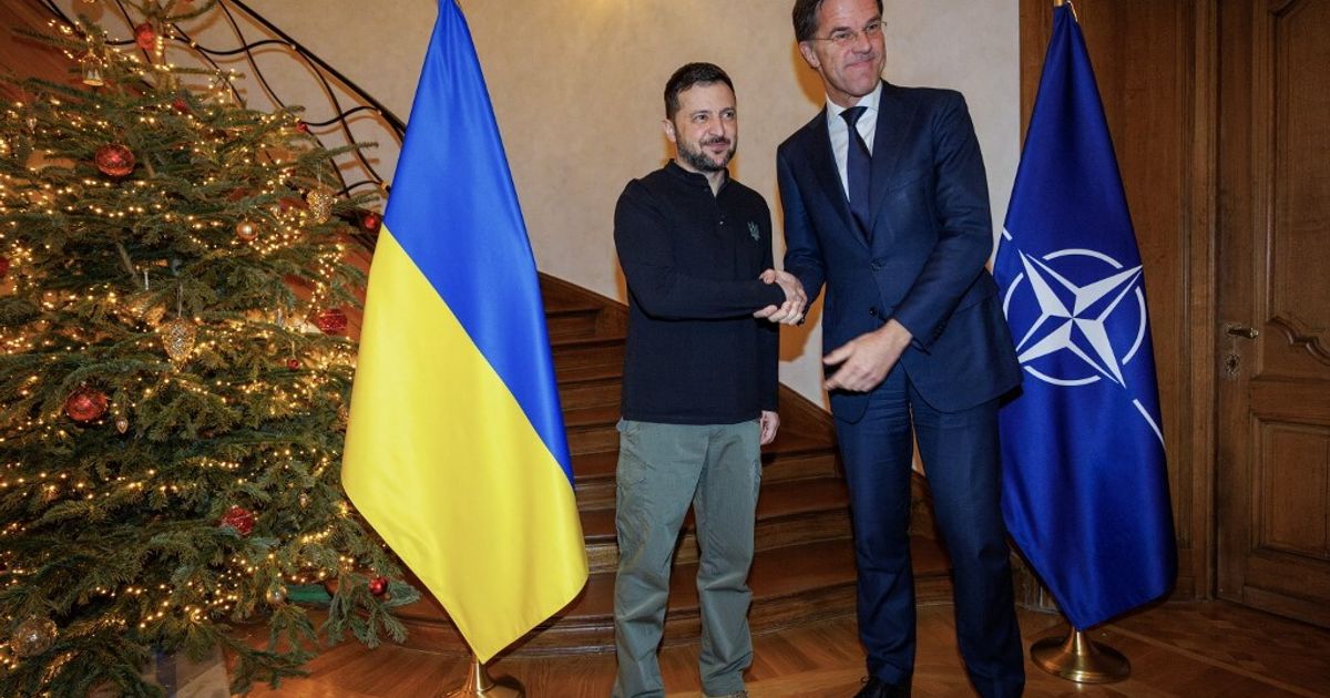 Ue e Nato: "L'Ucraina sia forte per negoziare la pace"