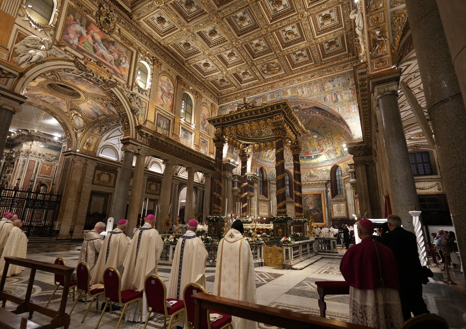 Aperta la Porta Santa della basilica di Santa Maria Maggiore