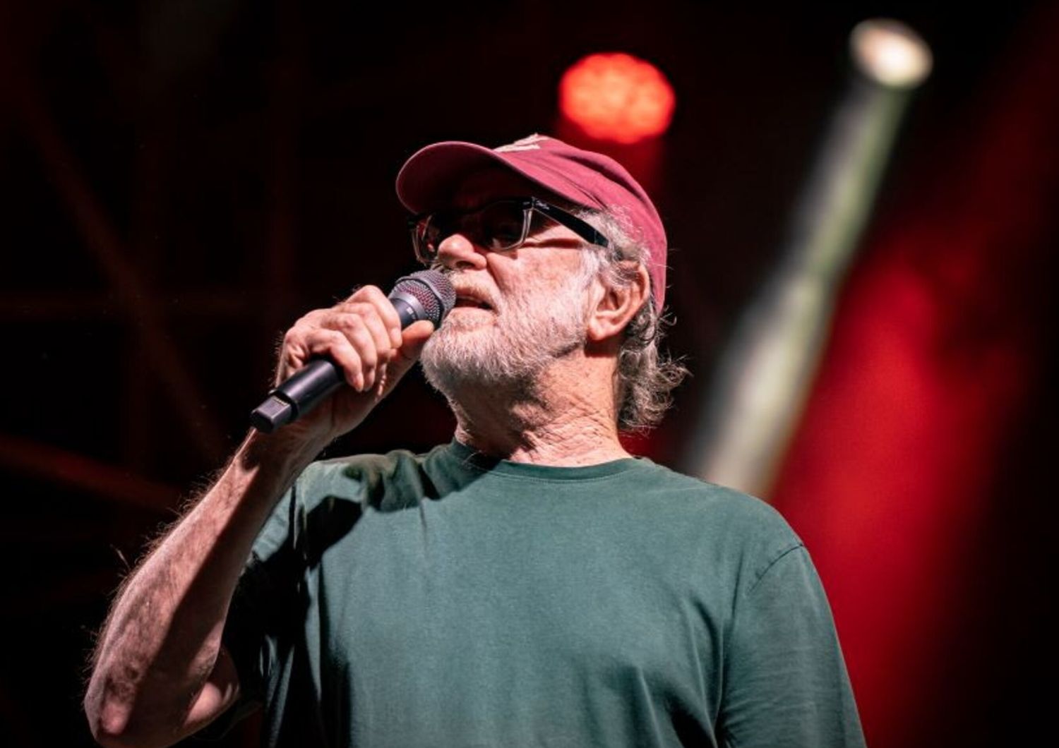 Francesco De Gregori celebra 50 anni di “Rimmel” con un tour in tutta ...