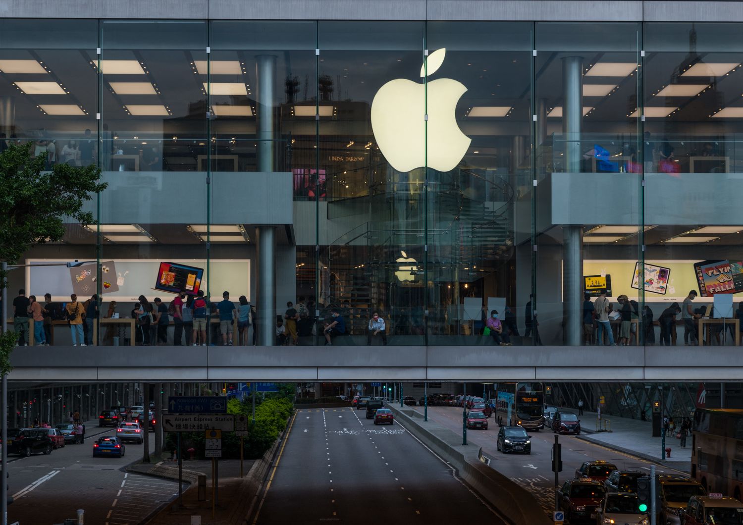 L'ex ingegnere che ha rubato i progetti segreti di Apple sull'auto a ...