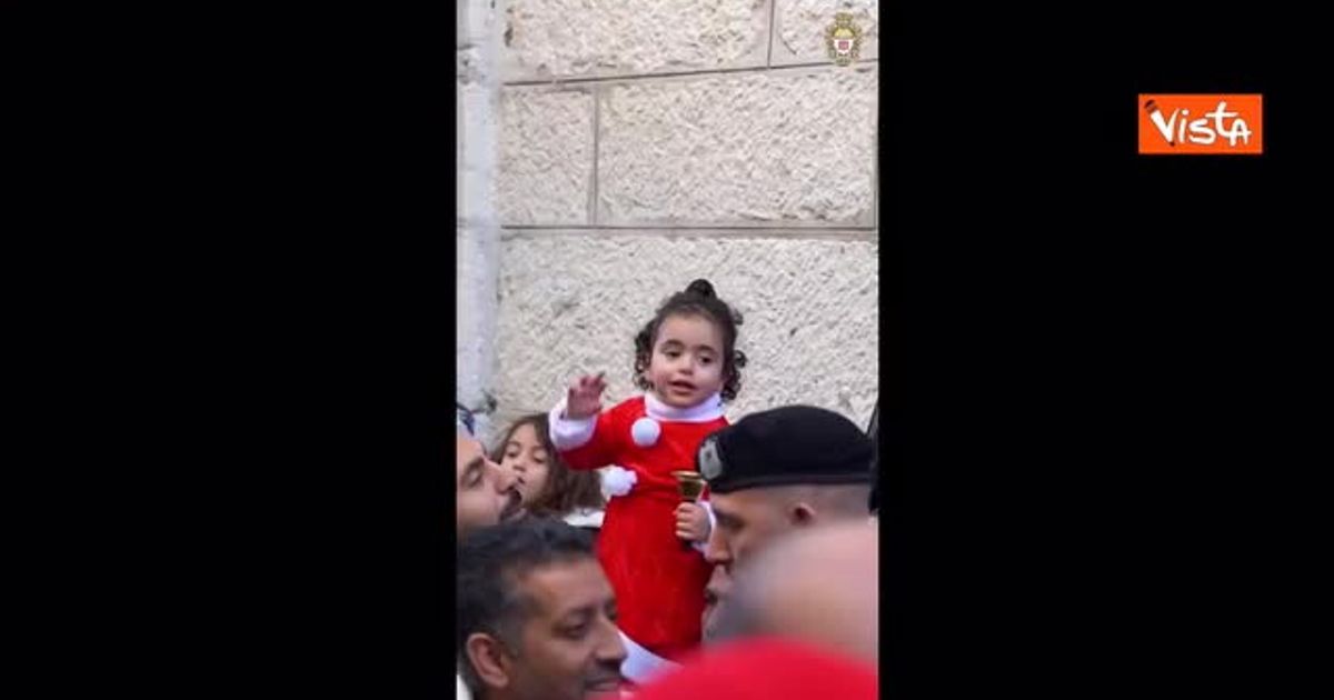 Il Natale del Cardinal Pizzaballa, la tradizionale processione da ...