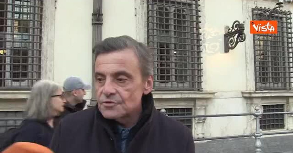 Manovra, Calenda: 'Senza infamia e senza lode, il Governo galleggia'